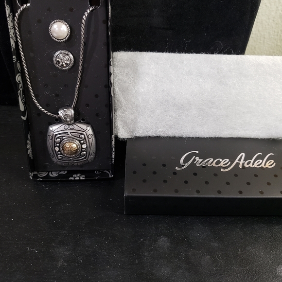 Grace Adele | Jewelry | Grace Adele Magnetic Square Necklace | Poshmark